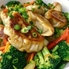 Easy Potsticker Stir Fry: A Quick 25-Minute Delight